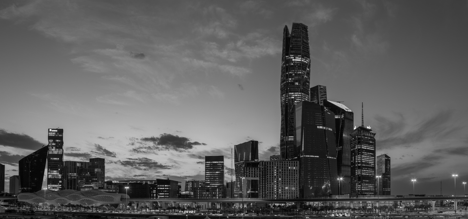 Contact - MULTIMEDIA for Expert Marketing Support - MULTIMEDIA